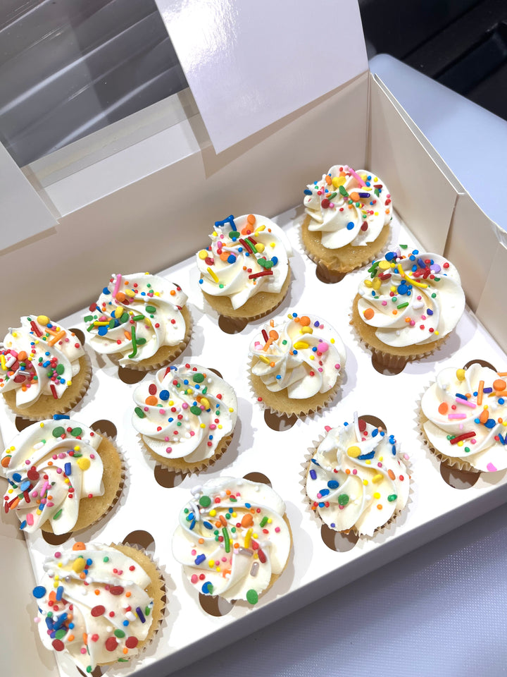 Custom Cakes BNE Servicing Areas of Brisbane, Redlands & Logan