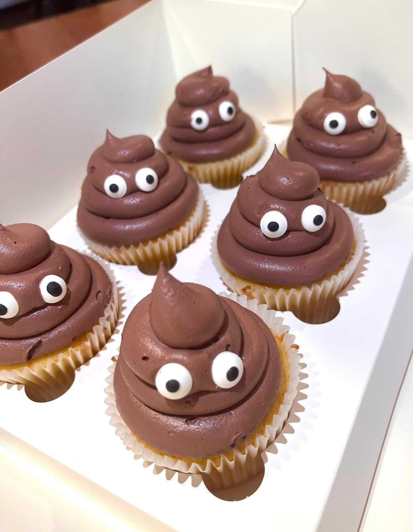 Poo Emoji Cupcakes – Custom Cakes BNE